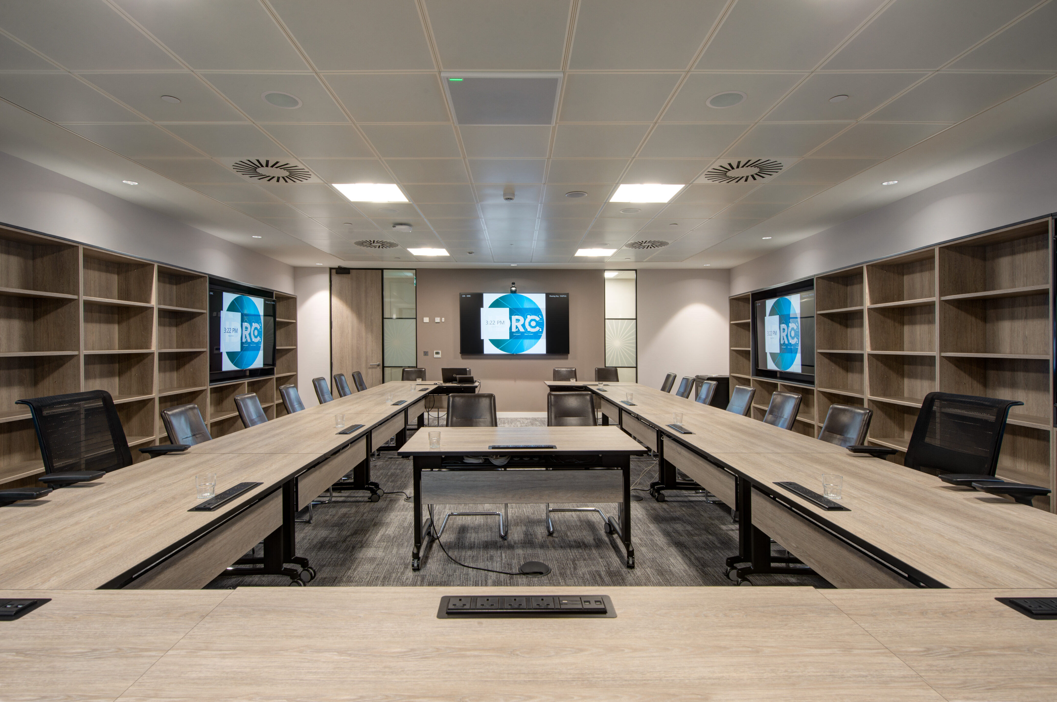Maximising Productivity with Legal Office Design - DENTON